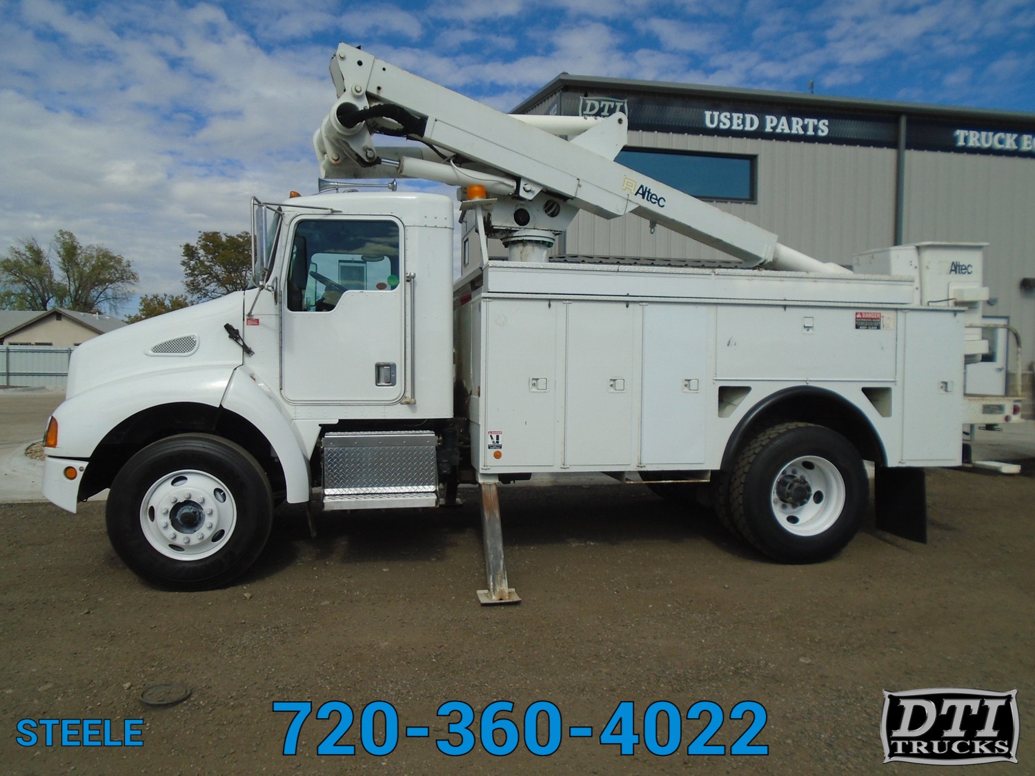 Heavy Duty Truck Dealer in Denver, CO | Truck Fabrication