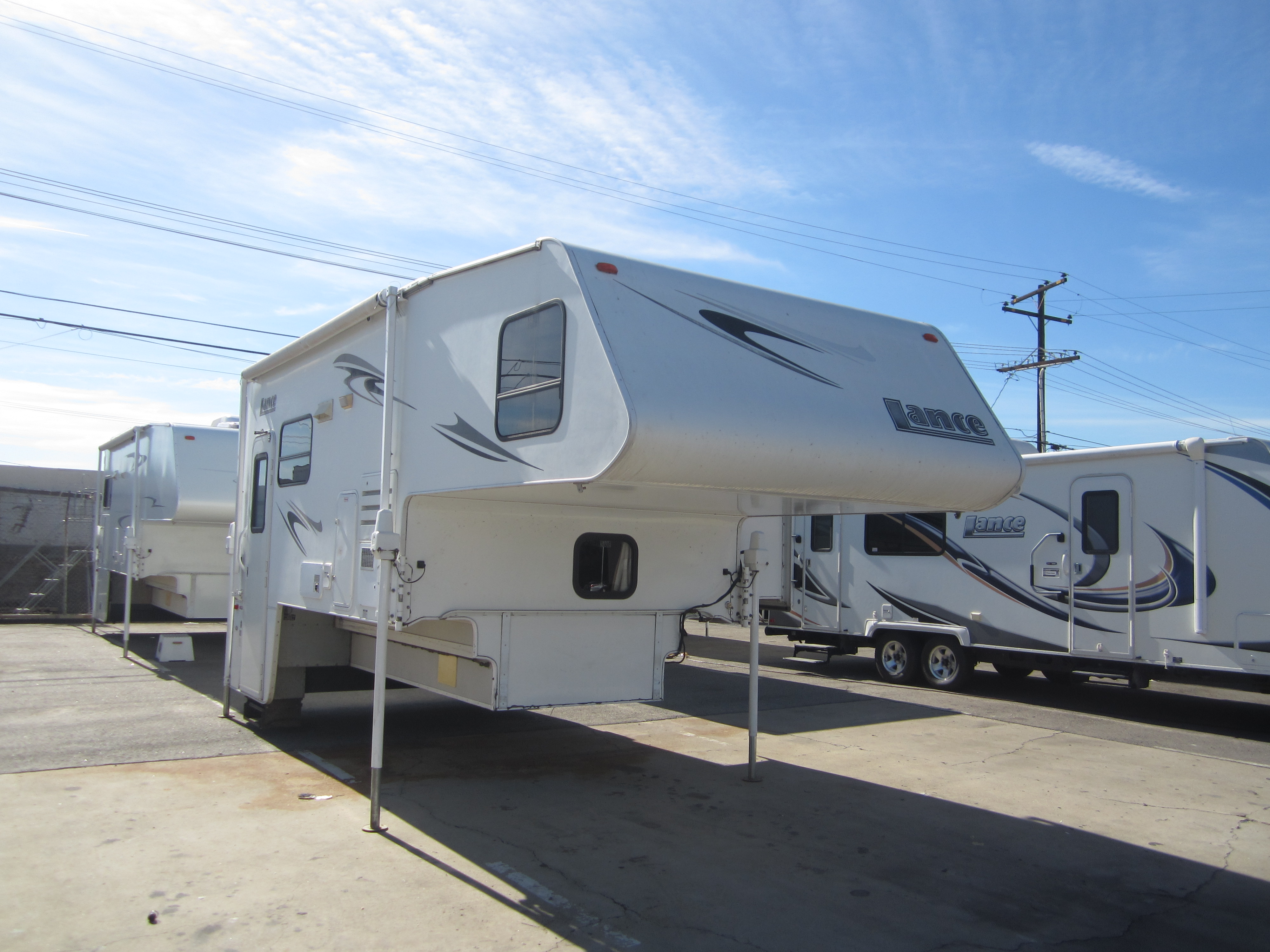 2008 lance 1131 $ 18900 00