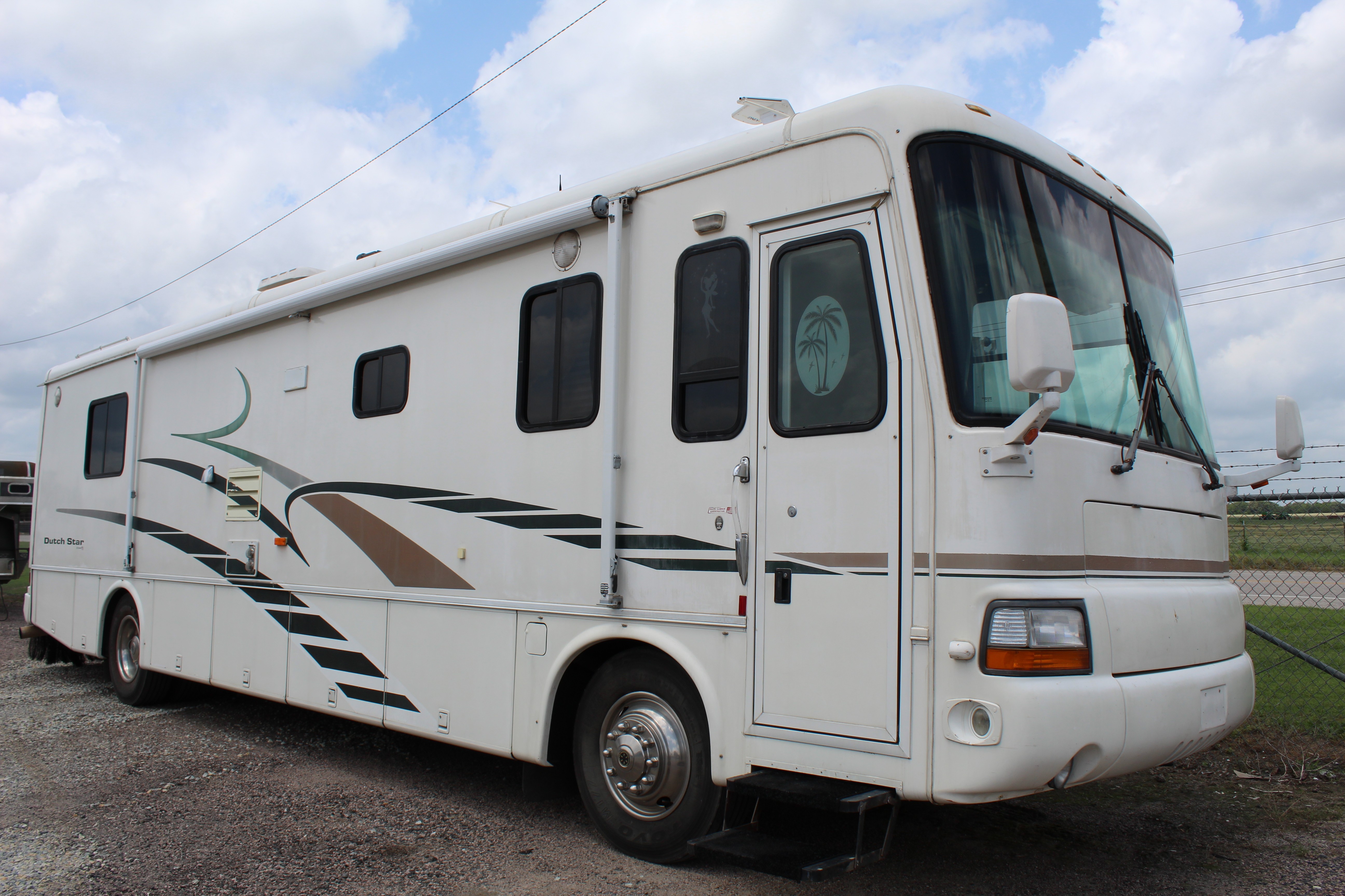 2000 Newmar M-3859