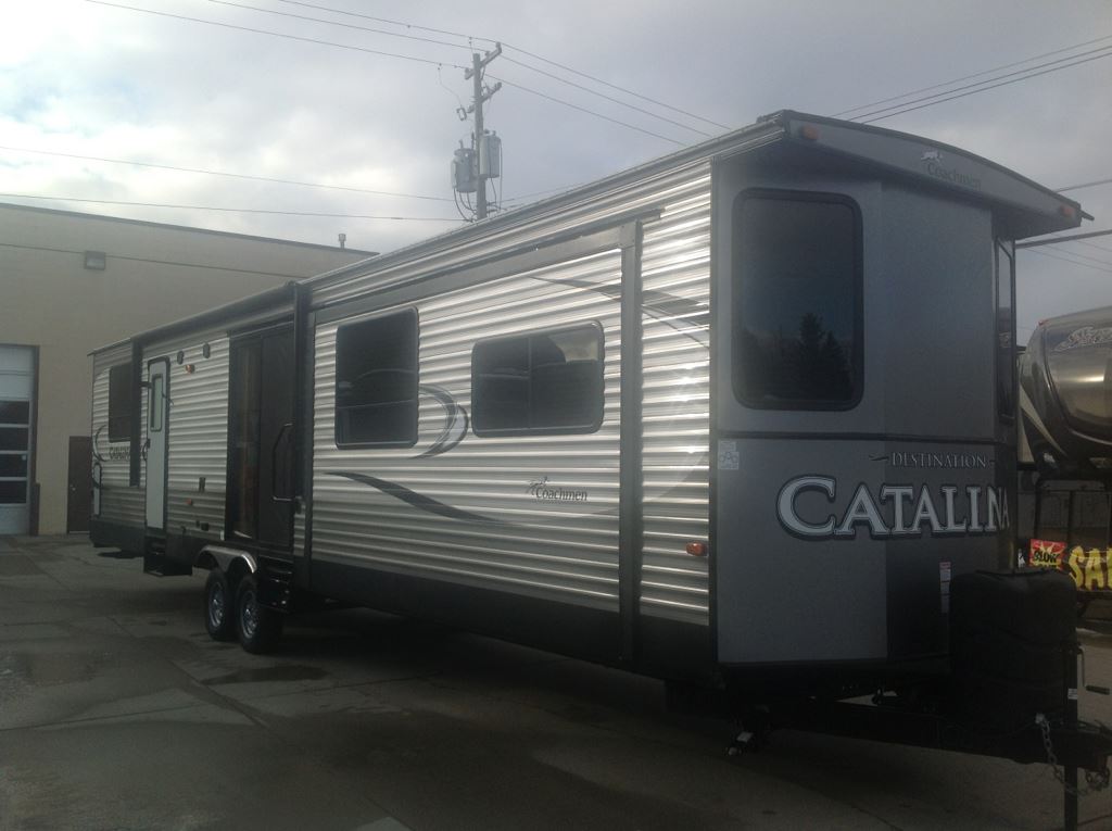 2017 Coachmen 39MKTS Catalina Destination