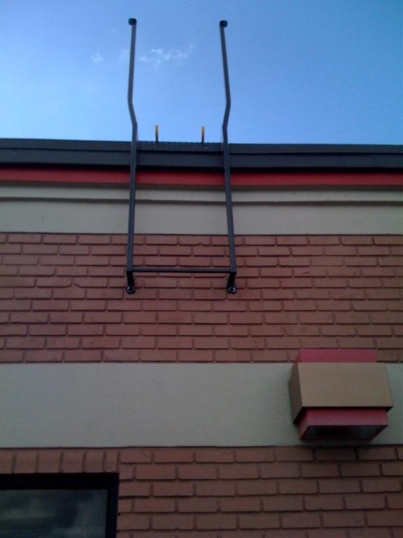 LadderPort | Safety Equipment | Ladder Stabilizer / Receiver | Portable ...