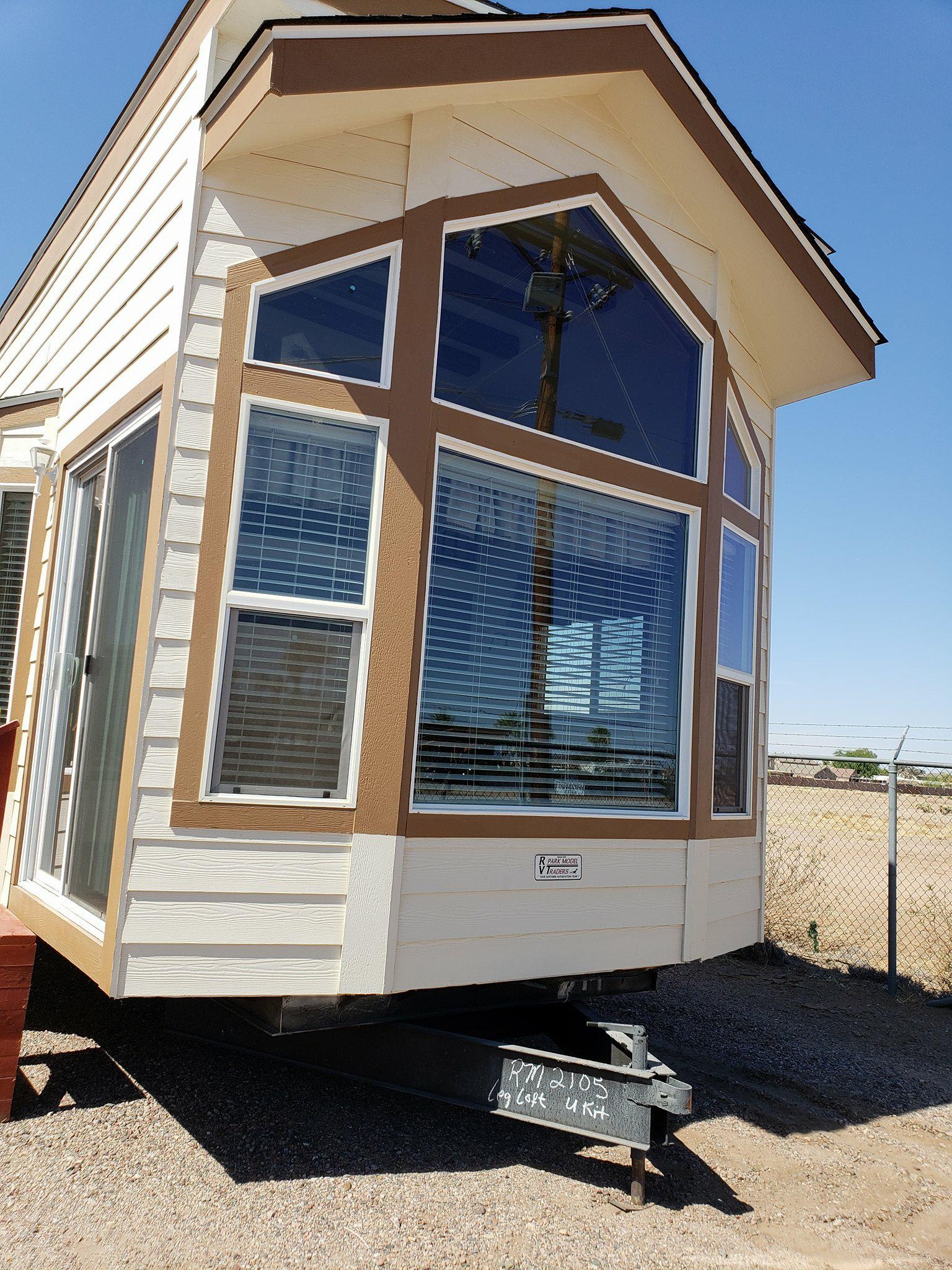 2018 Schult Legacy Loft w/U Kitchen