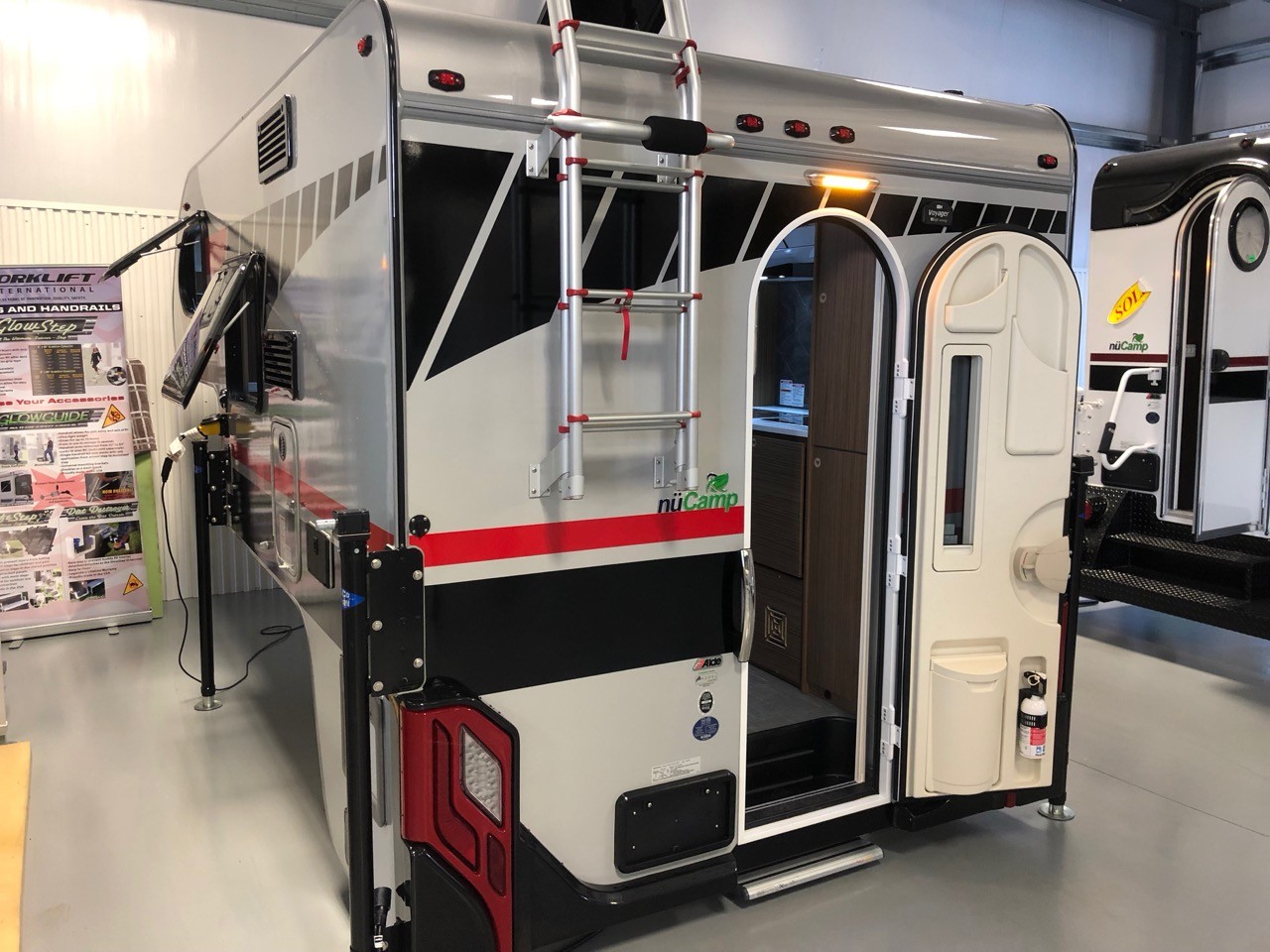 Truck Campers New Hampshire | Lance Truck Camper for Sale NH