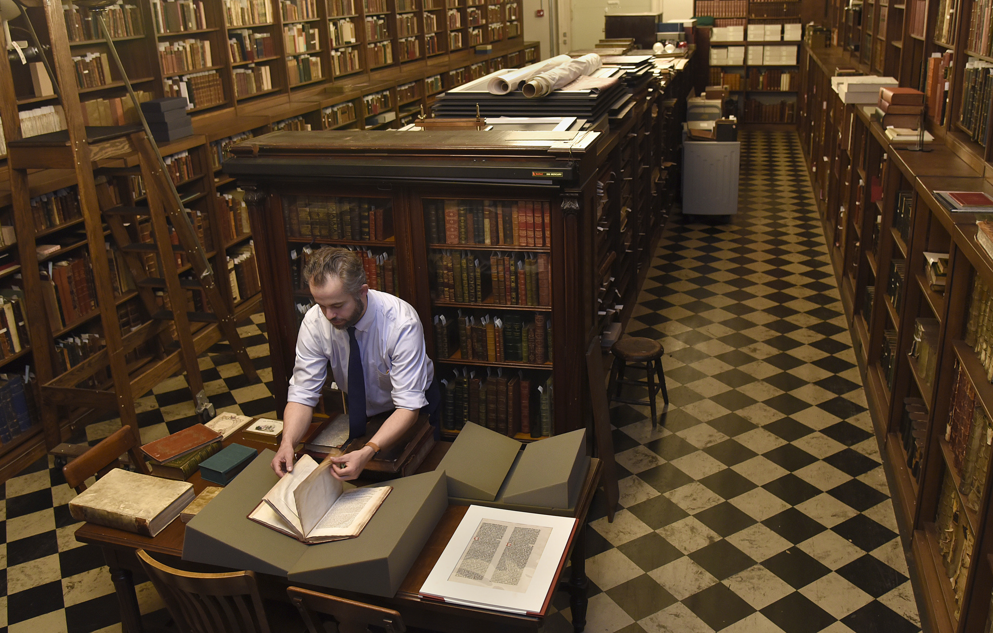The George Peabody Library, a literary and architectural treasure