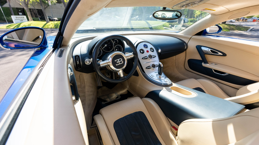 Bugatti Veyron White Interior