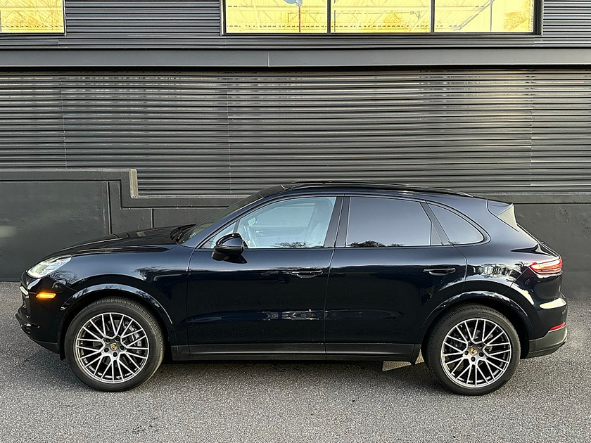 2022 Porsche Cayenne Platinum Edition For Sale in Newtown Square, PA | Exotic Car List