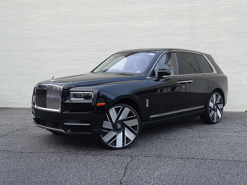 Extraordinary 2021 Rolls Royce Cullinan For Sale Photos