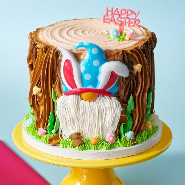 Easter gnome. Cake Design | DecoPac