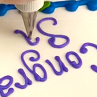 Decorating Tip: Writing in Print on a Cake | DecoPac