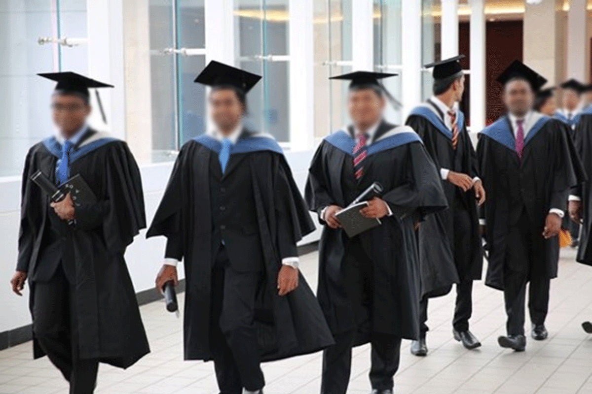 අගමැතිගේ ප්‍රධානත්වයෙන් උපාධිධාරීන් 3800ට පත්වීම් - Aruna