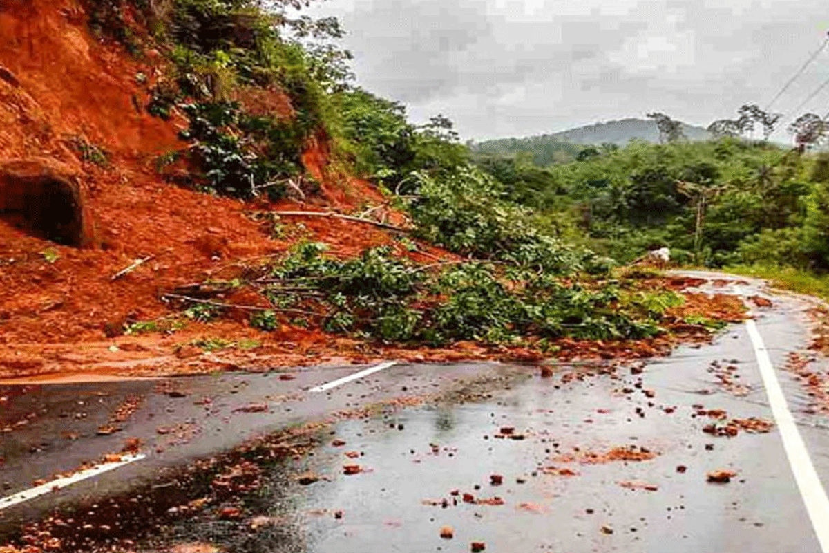 ප්‍රදේශ 05කට නාය යාම් අනතුරු ඇඟවයි - Aruna