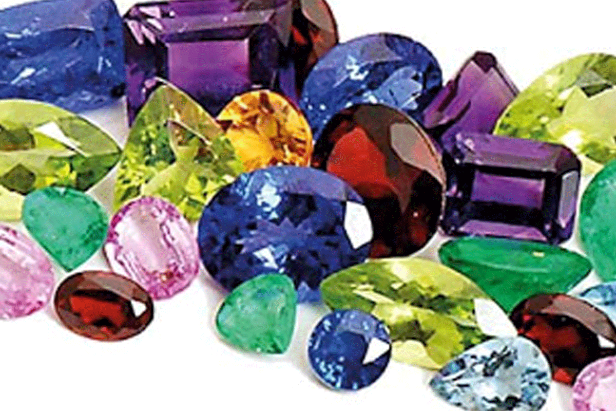 අක්කර 900ක මැණික් නිධිය ගොඩ ගැනීම ඉදිරි සතියේ - Aruna