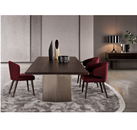 Minotti Morgan Dining Table. Original Price: $18,078 - Design Plus Gallery