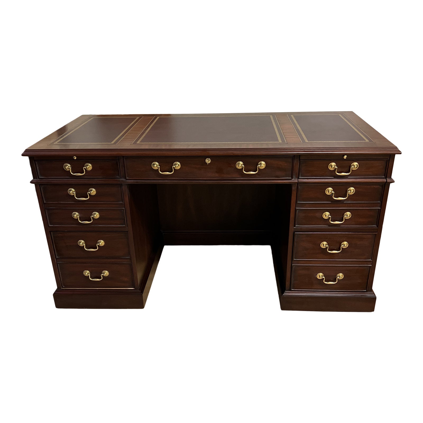 henkel-harris-moore-mahogany-executive-desk-6801 - Design Plus Gallery