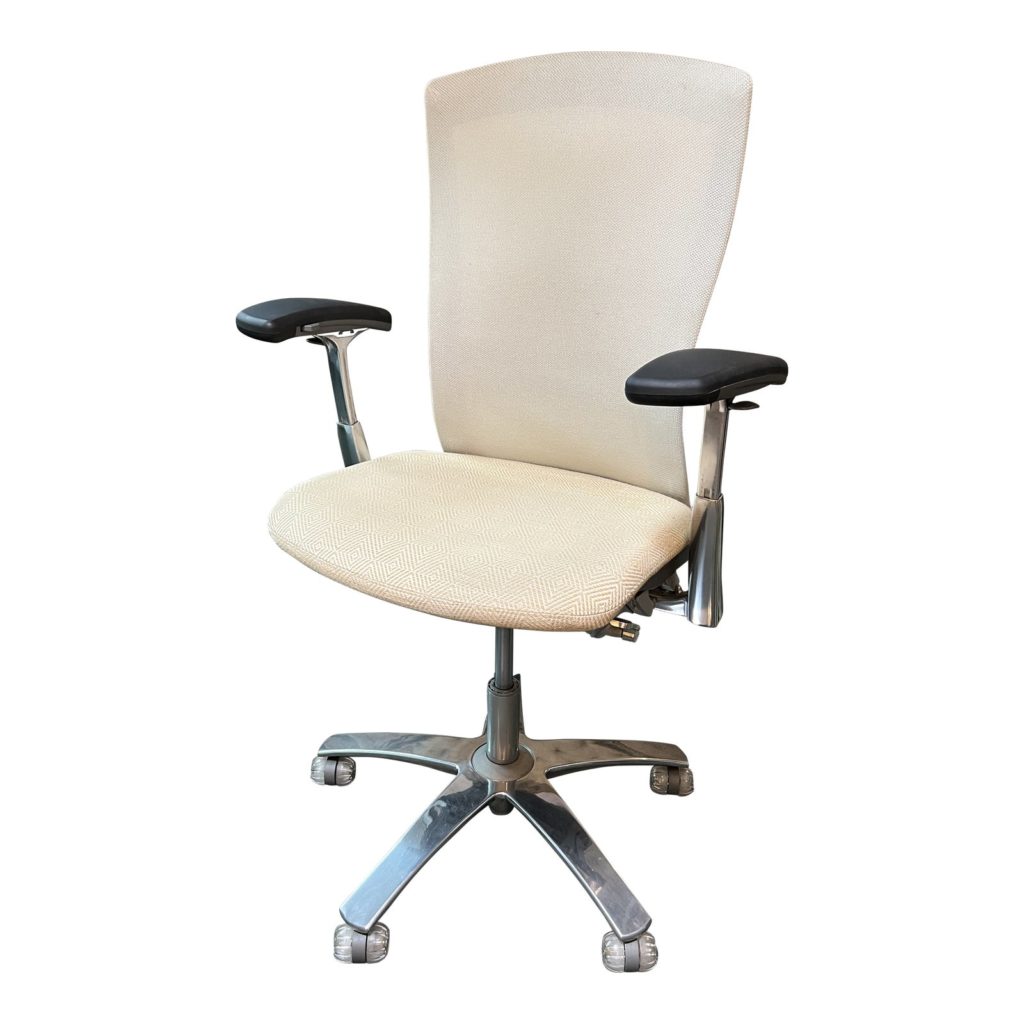 Knoll Office Life Task Chair - Design Plus Gallery