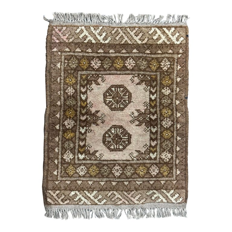Persian Prayer Rug – 1′8″ × 2′4″ | Design Plus Gallery