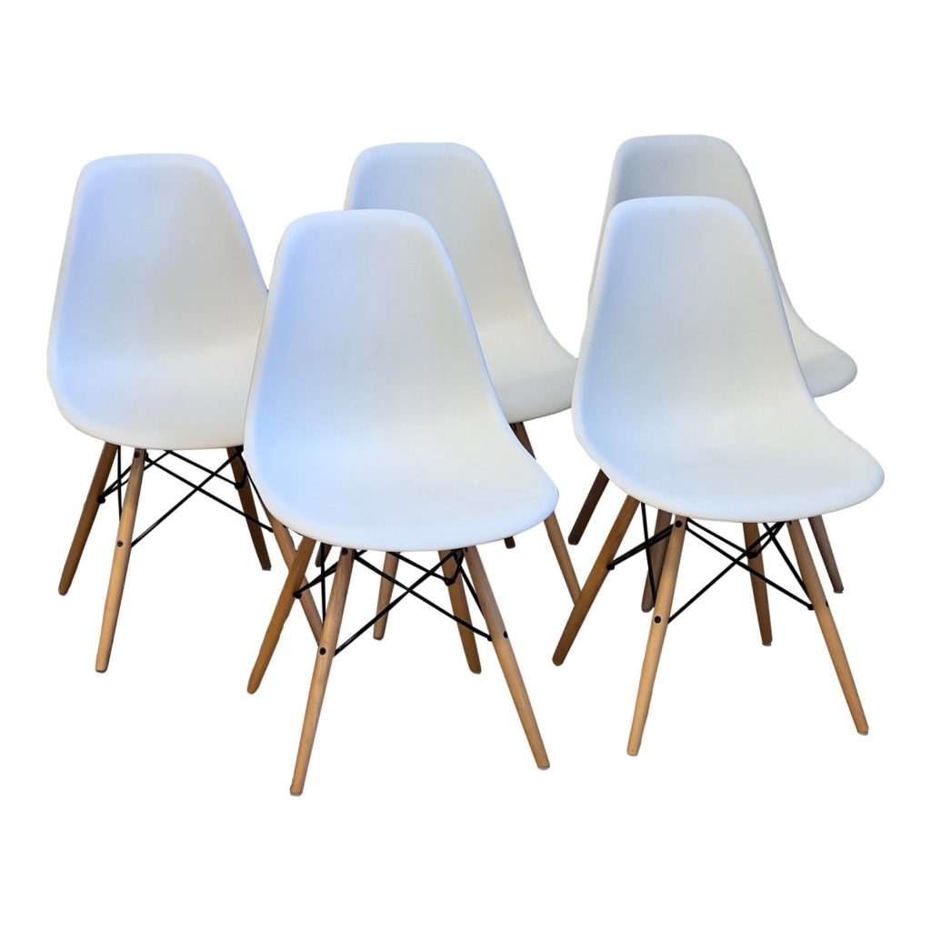 Herman Miller Charles + Ray Eames Molded Plastic Chairs, Set of Five ...