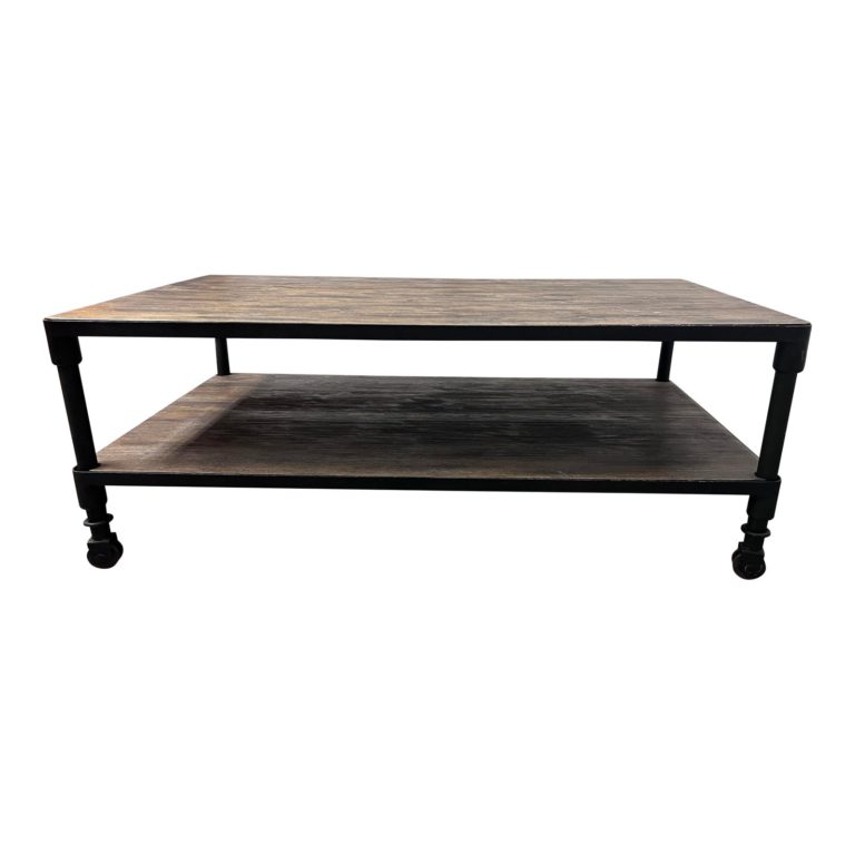 Minotti Morgan Dining Table. Original Price: $18,078 | Design Plus Gallery