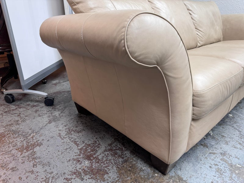 Italsofa Cream Leather Sofa - Design Plus Gallery