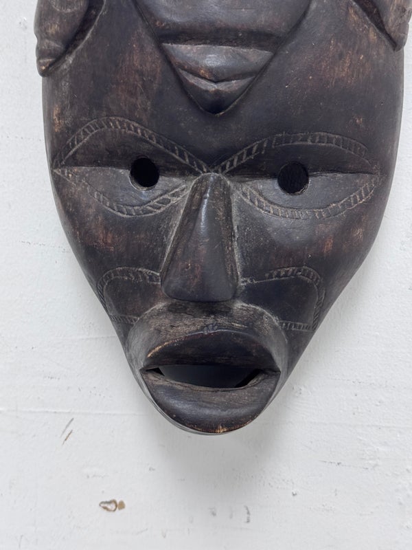 Handcrafted Makishi Carved Wood Wall Mask - Design Plus Gallery