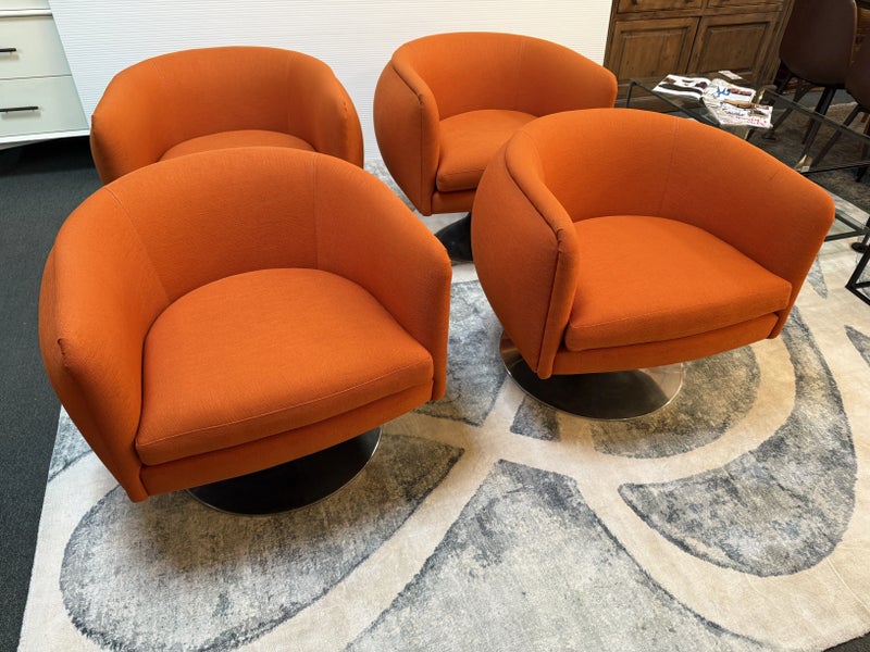Knoll Joseph Paul d'Urso Swivel Lounge Chair. Original Price $2,952 ...