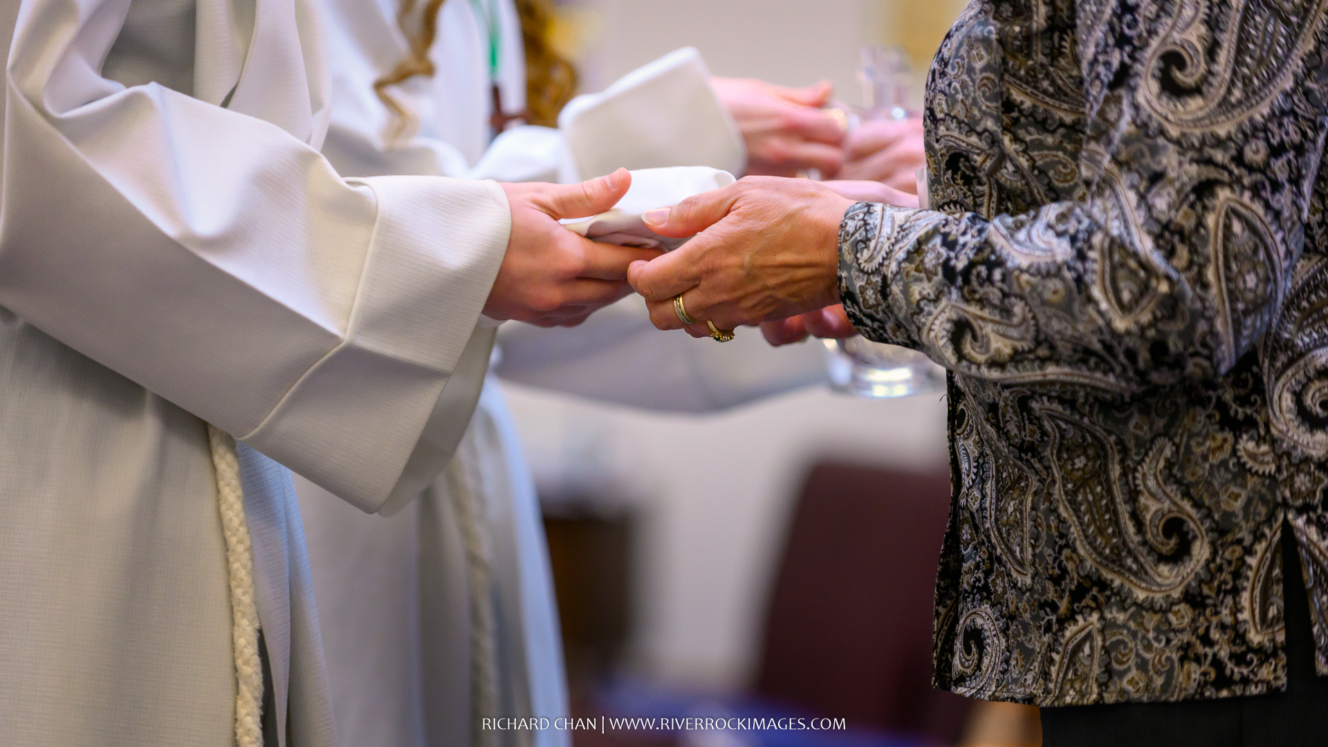 Worship | Episcopal Church of the Resurrection