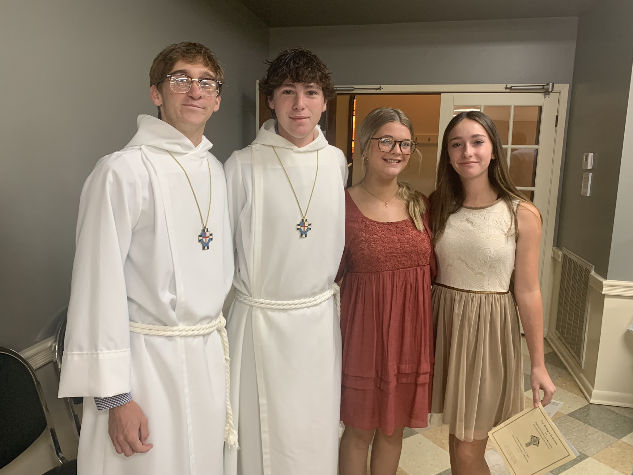 Acolytes | The Episcopal Church of the Incarnation