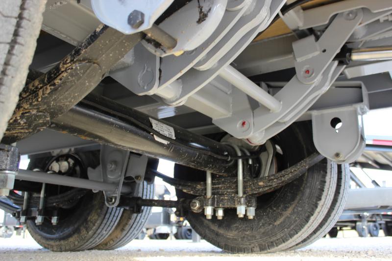 New 2024 MAXXD YDX - Tandem Dual Hydralic Dovetail Gooseneck Flatbed ...