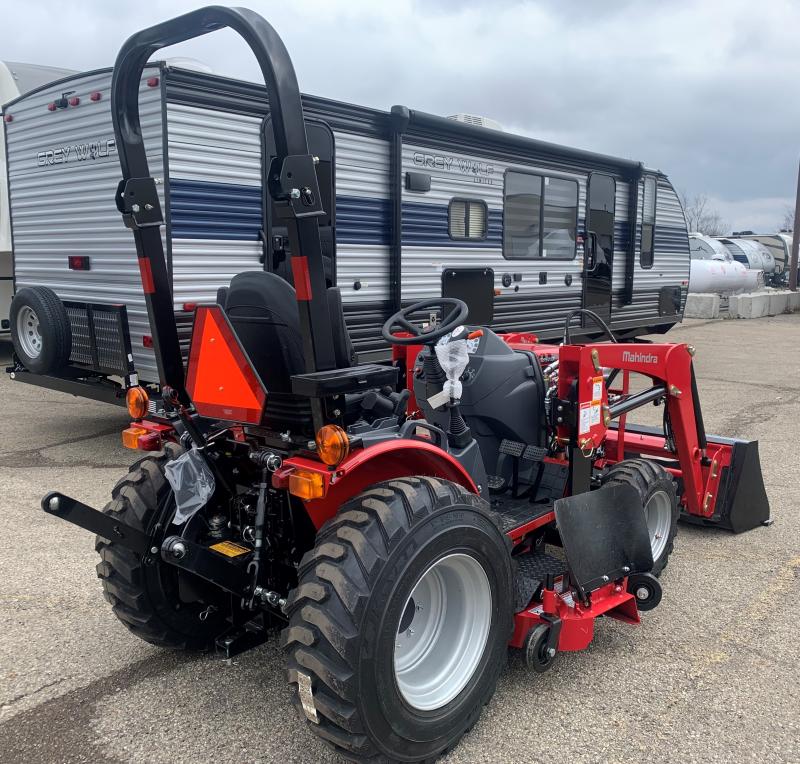 2023 Mahindra MAHINDRA MAX 26XLT HST LOADER Tractor