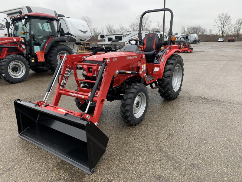 2023 Mahindra MAHINDRA 1626 SHUTTLE LOADER Tractor