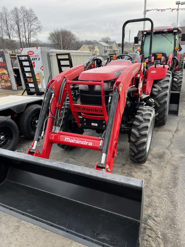 2022 Mahindra MAHINDRA 5145 SHUTTLE LOADER Tractor