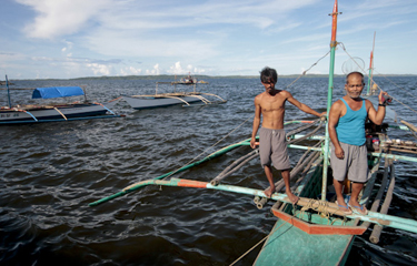 Connecting “poorest of the poor” tropical fishermen to global markets