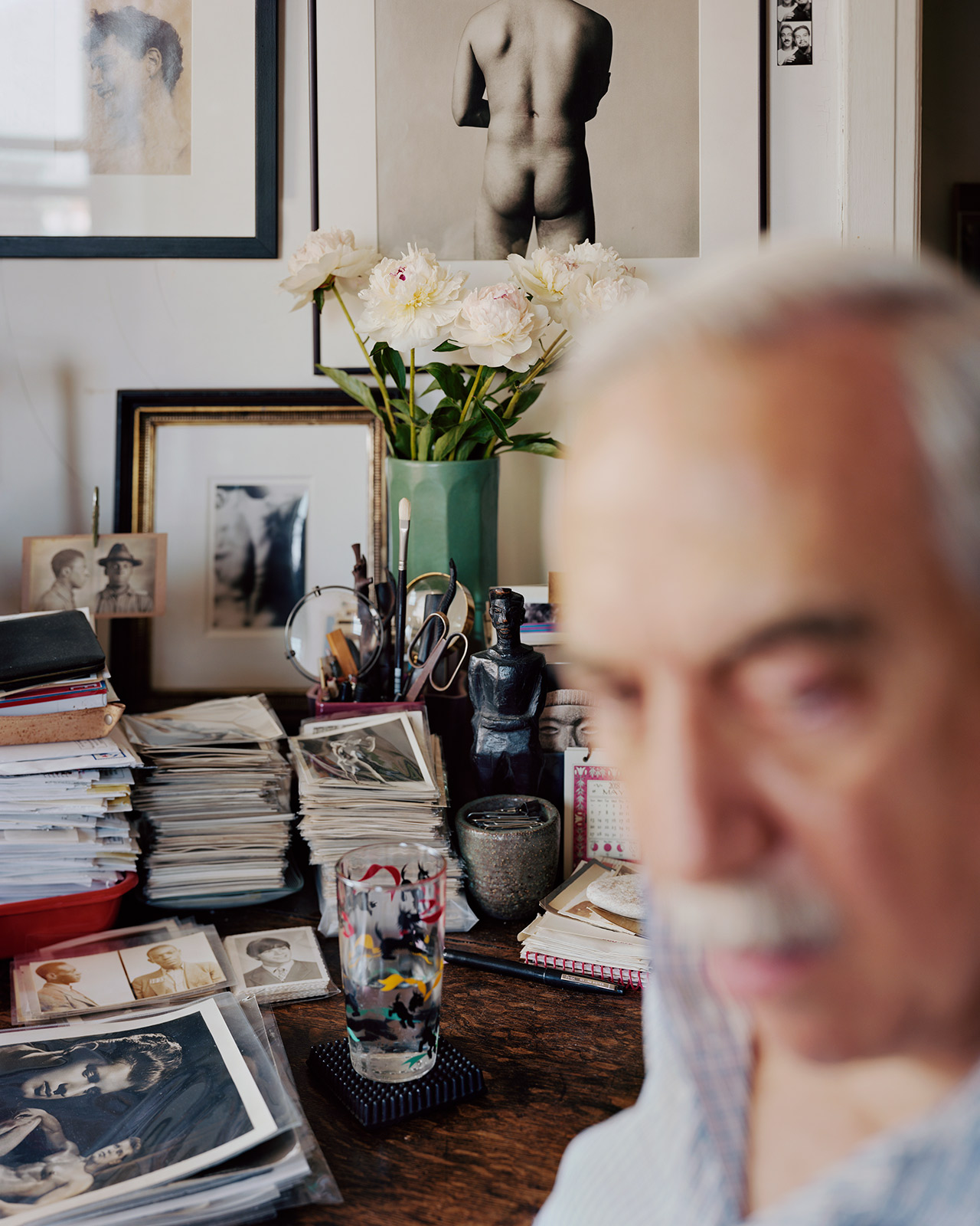 Photographer Alec Soth spent a year being a stranger in people's homes