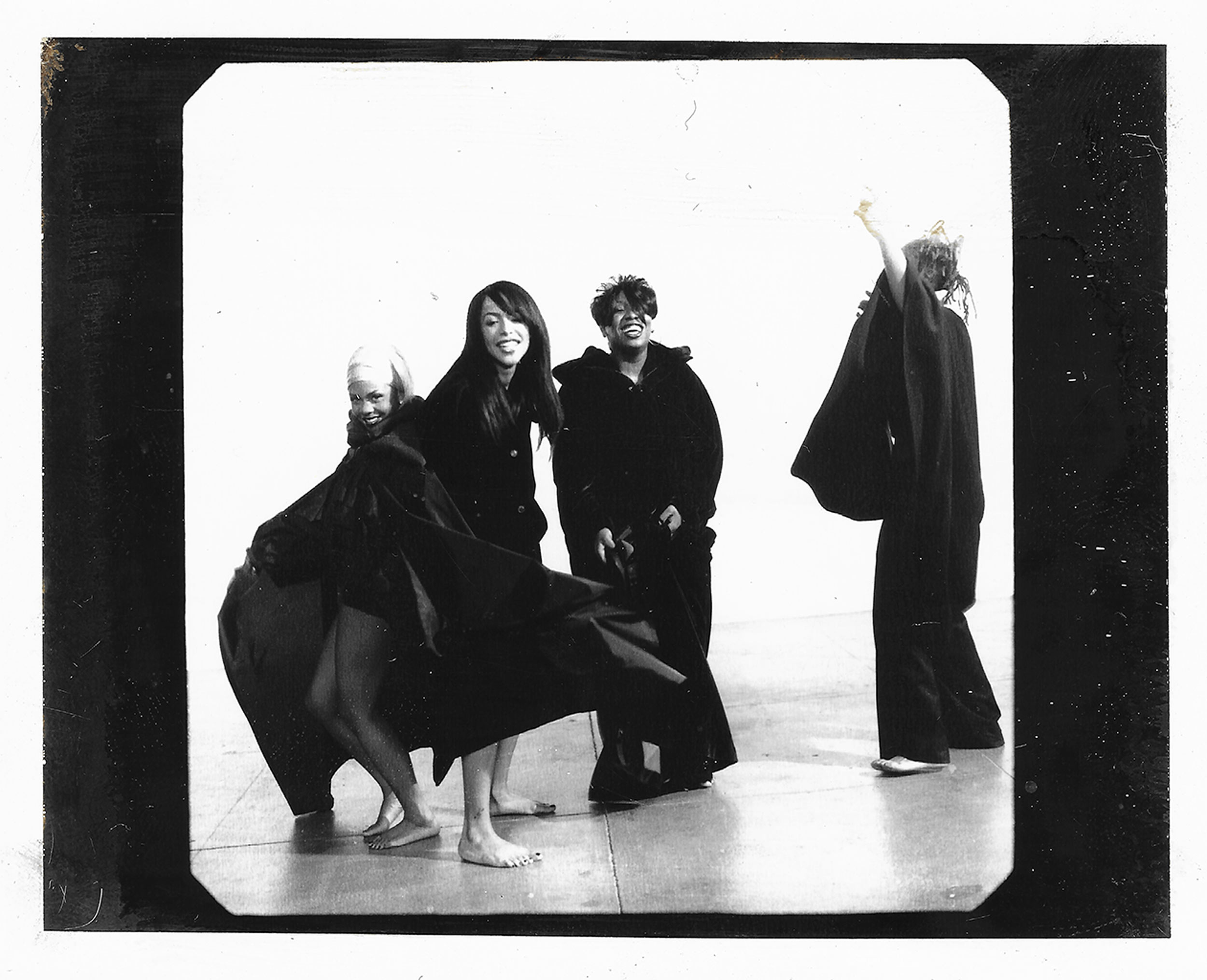 Lil' Kim, Aaliyah, Missy & Da Brat (ELLE Photoshoot - 1999) - Lil Kim Zone