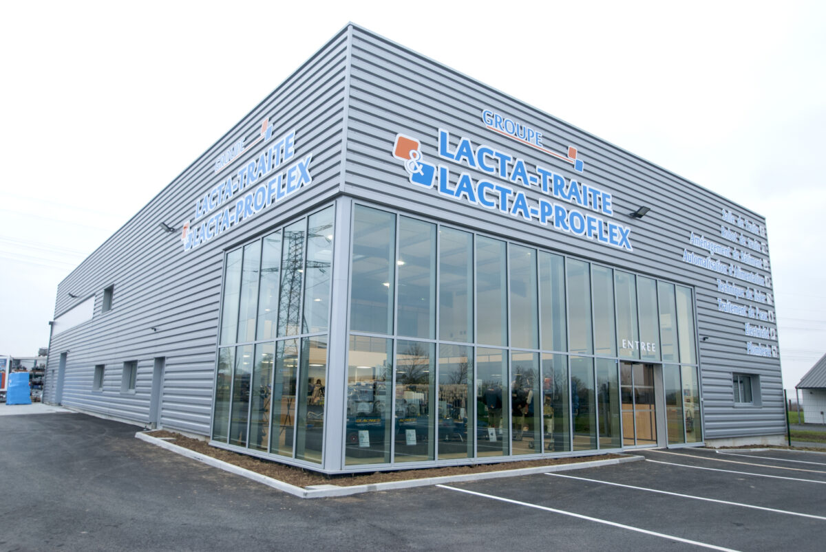 Le groupe Lacta-Traite récompensé meilleur concessionnaire… | BouMatic