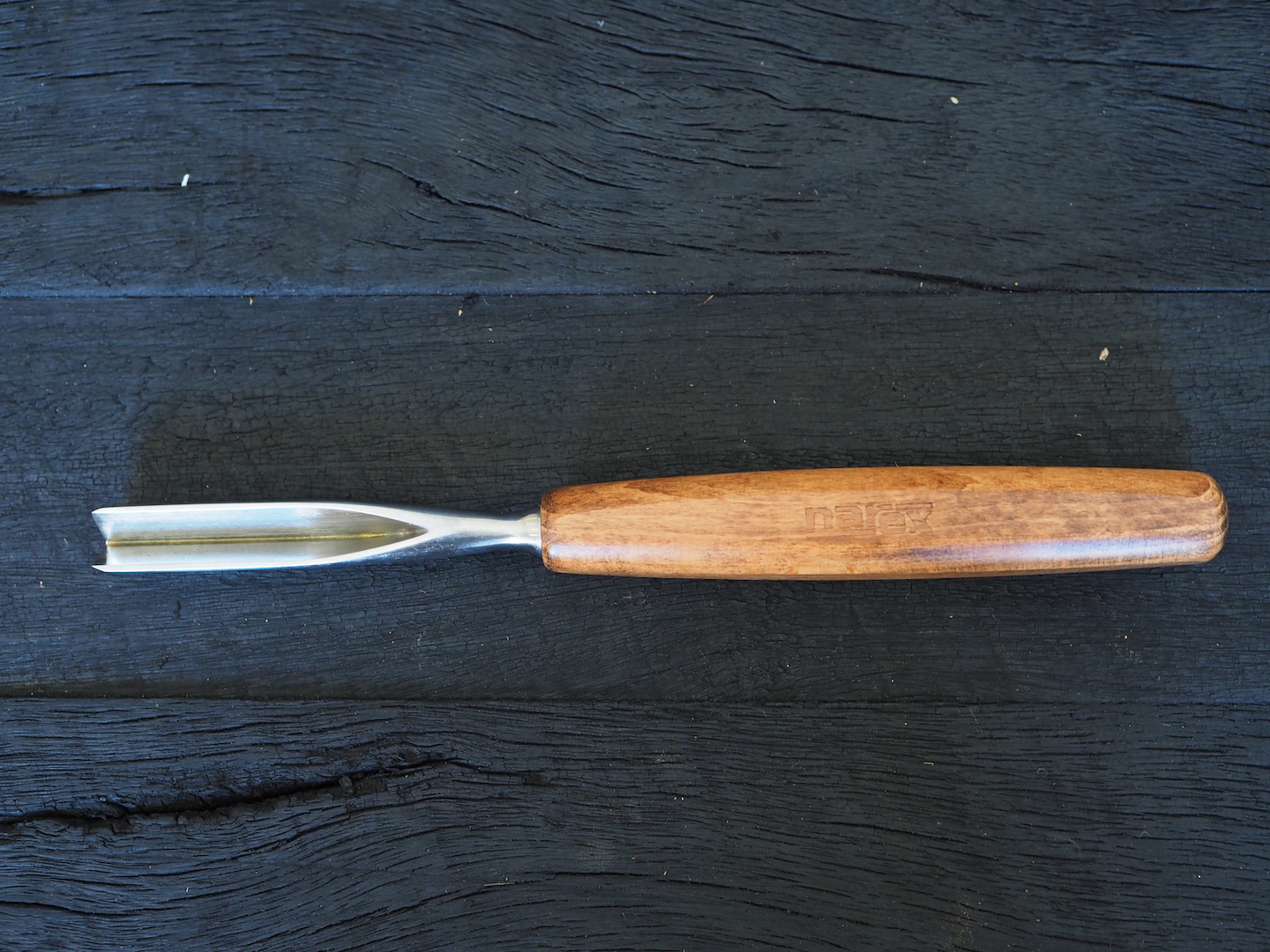 Straight V Tool profile 41 - 12mm - Dubbeld Wood Tools