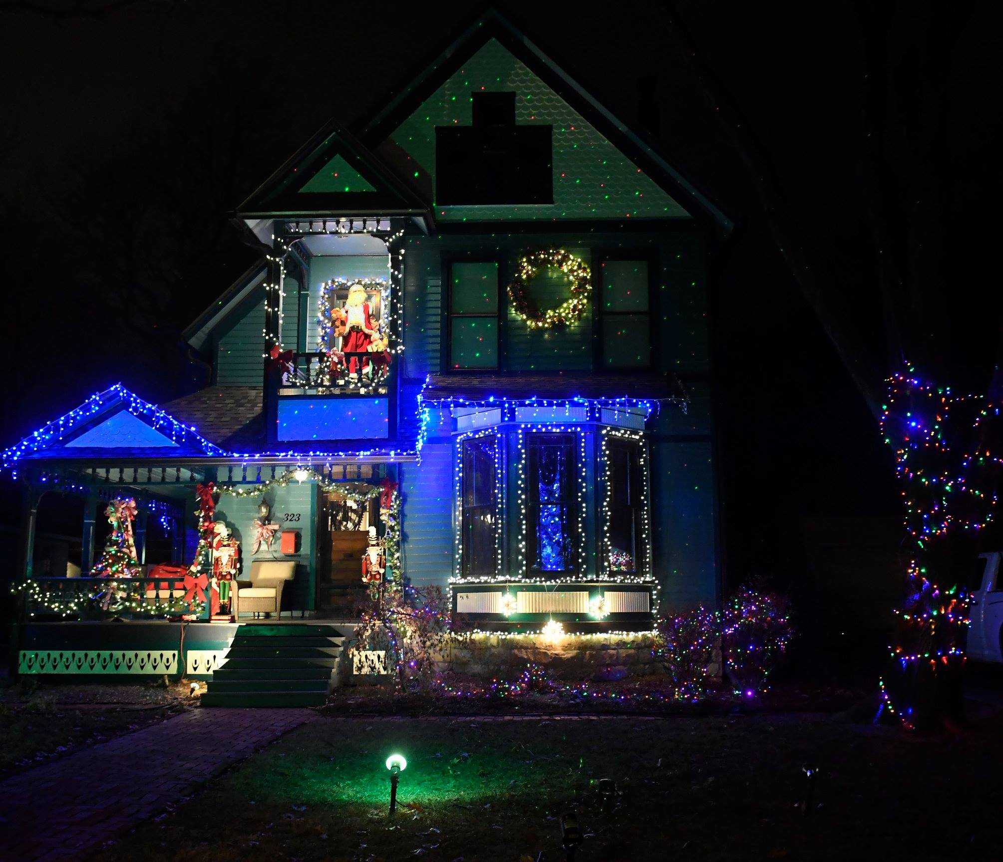 Top Places to See Christmas Lights in Topeka (2025 Holiday Guide)