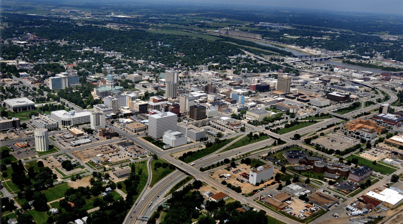 Moving to Topeka? 15 REASONS Why You Should