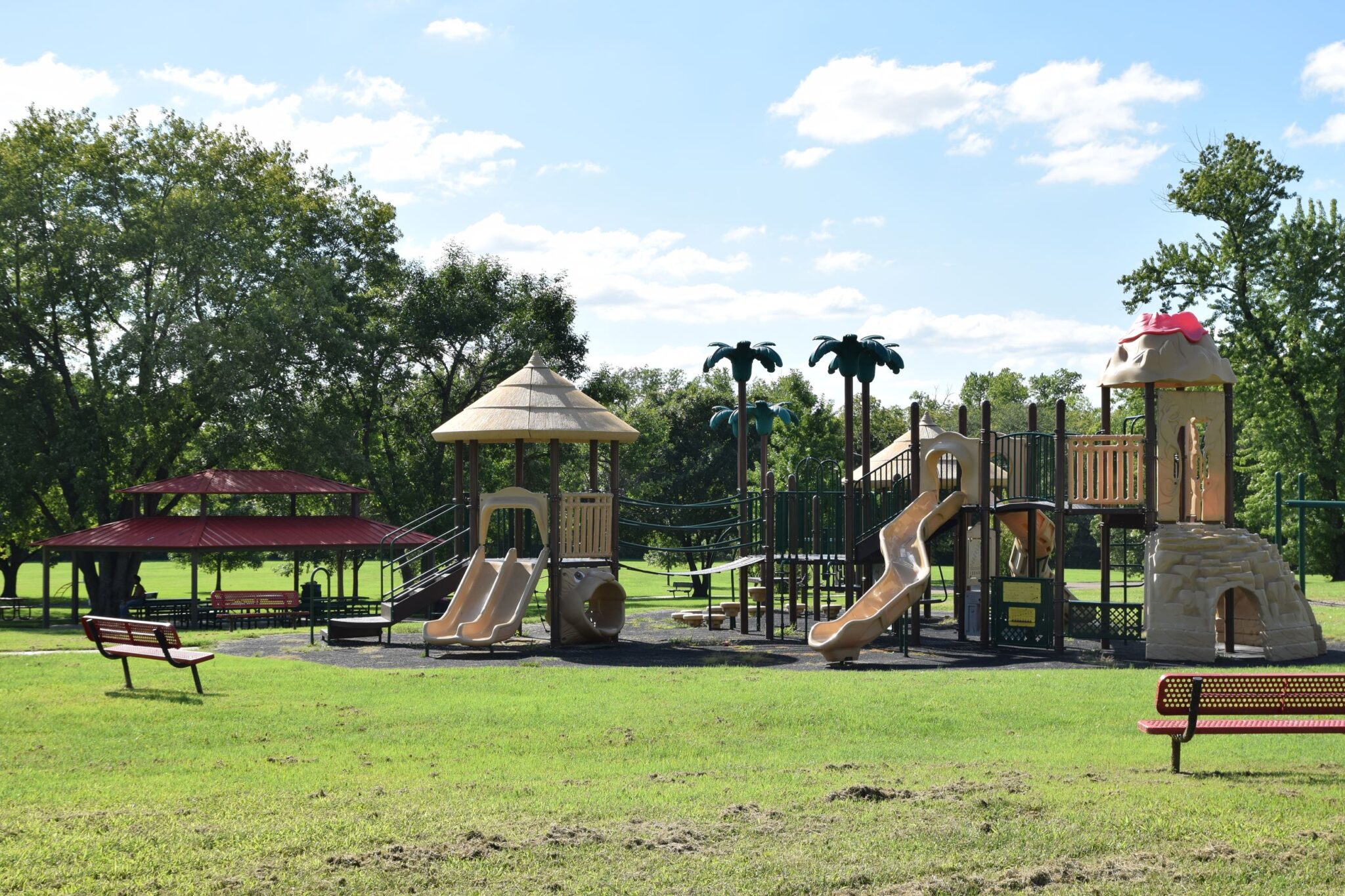 Top 5 Parks & Playgrounds in Topeka for Kids & Families