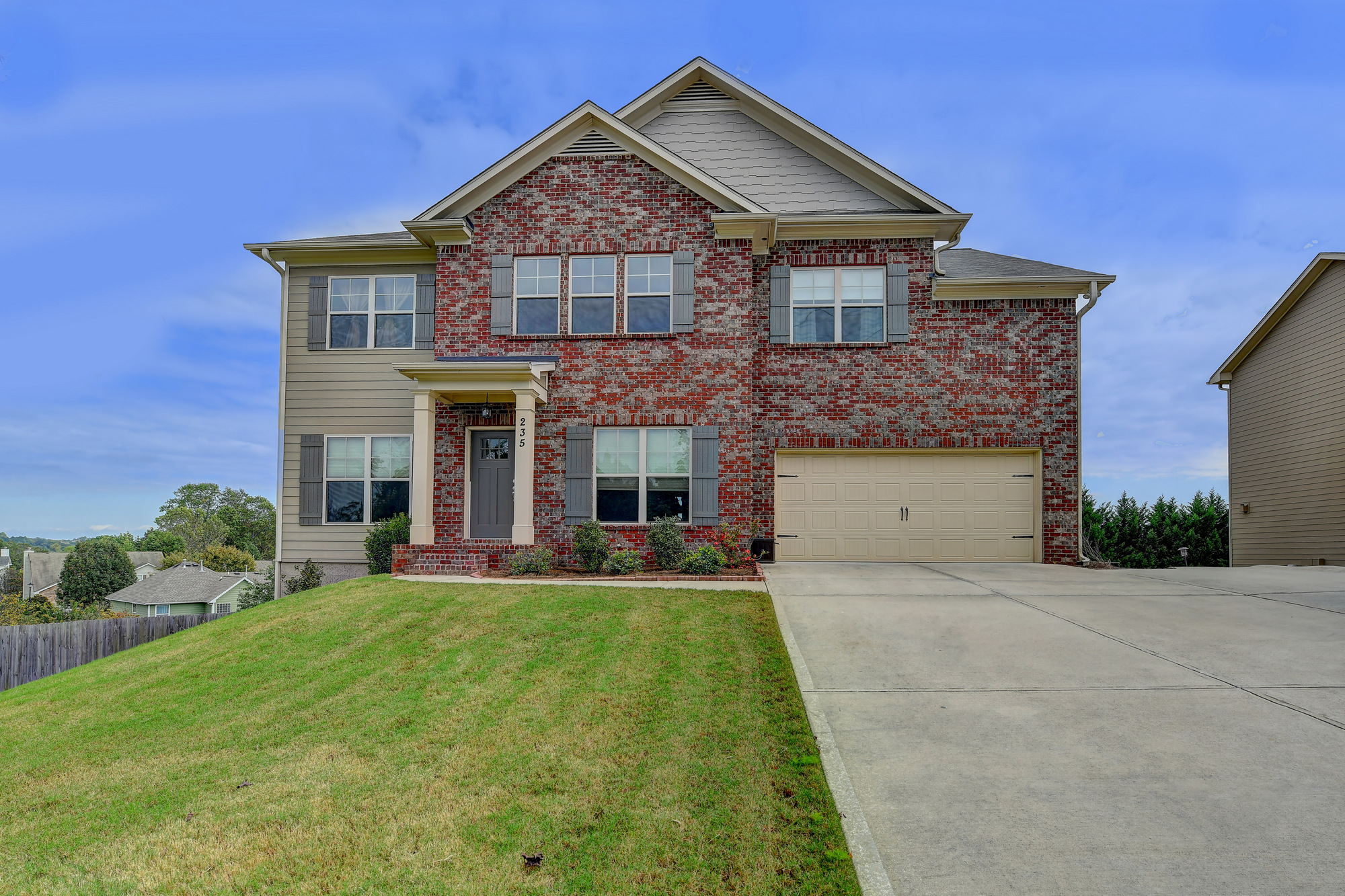 Pros and Cons of Living in Suwanee, Georgia