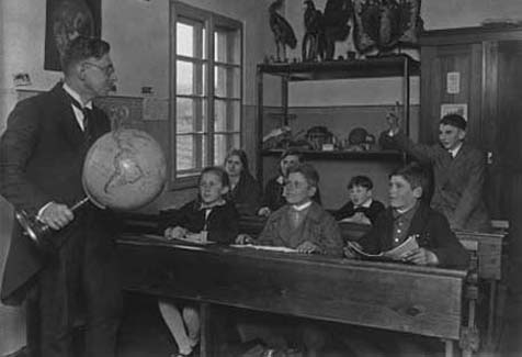 Pictures Which Show How Much Schools Have Changed Since The 1900S