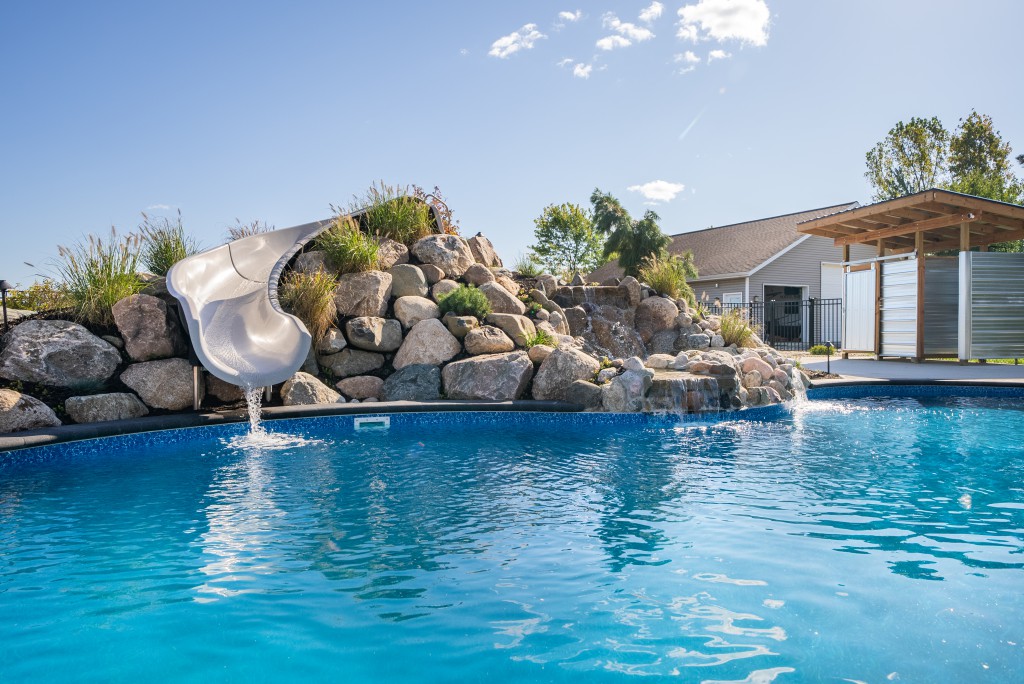 Del Prado Pool And Spa