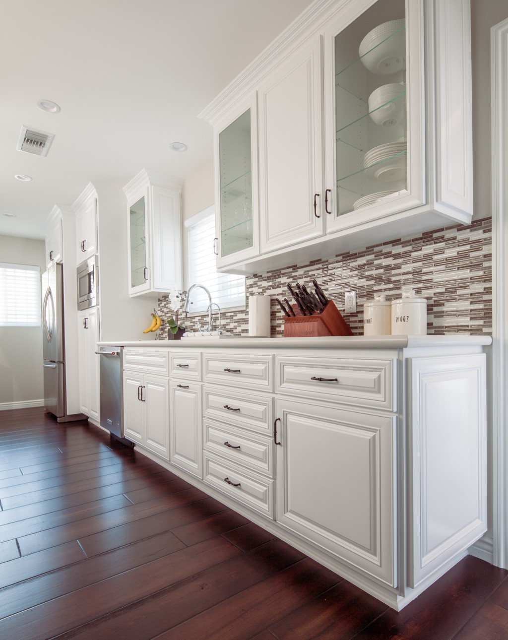 Dzuro's Custom Cabinets