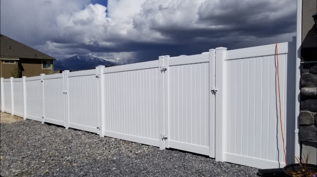 DC Underground Landscape & Vinyl Fencing