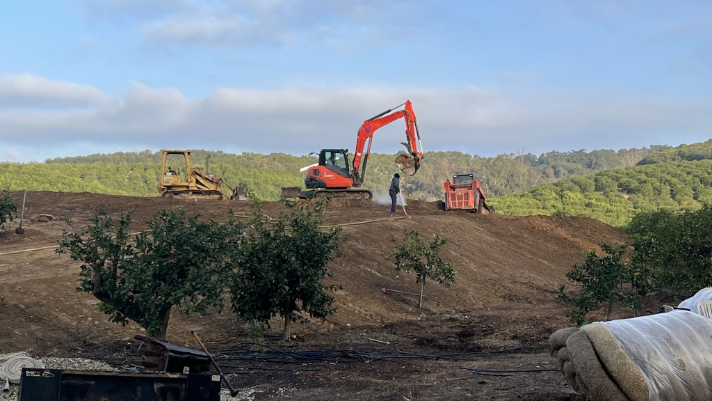 RHE Excavation~Demolition~Grading~Foundations