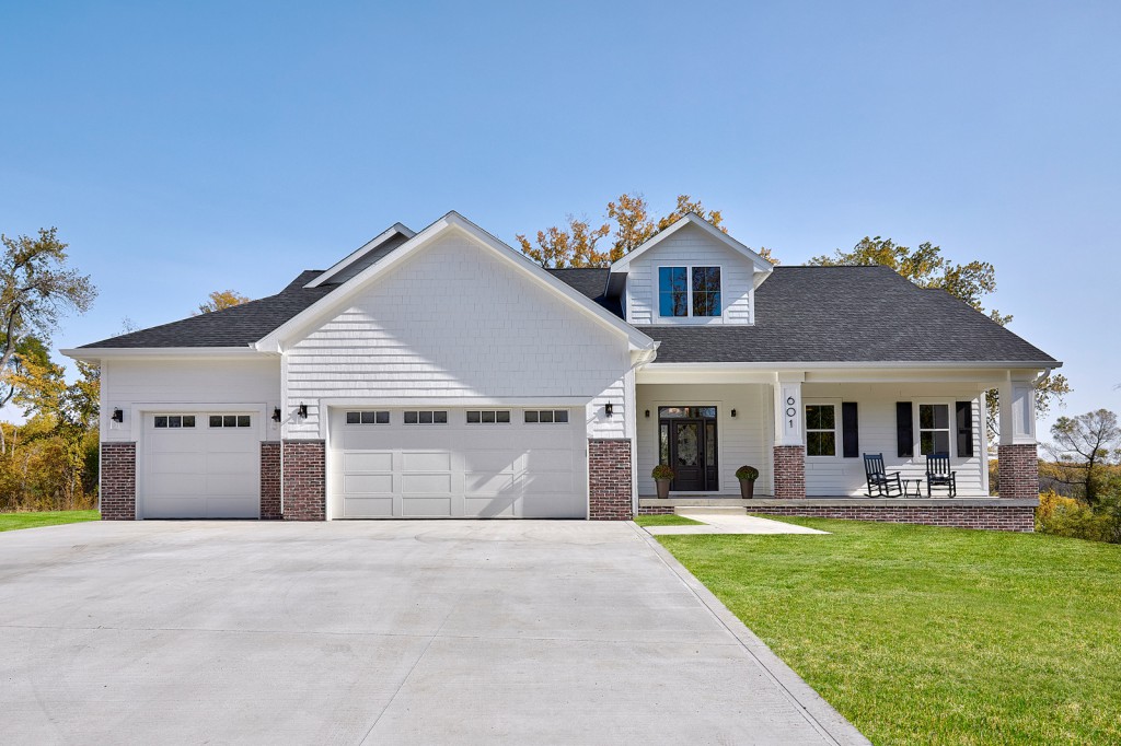 Embarq Signature Homes