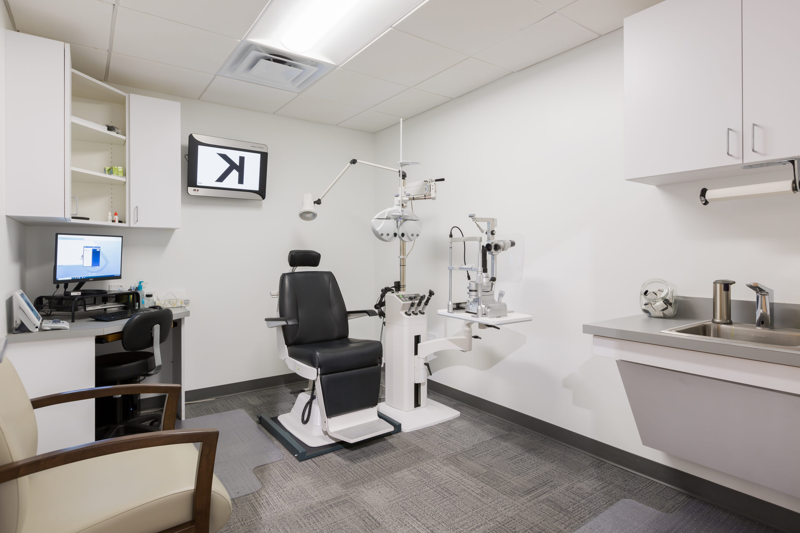 Eye Doctor Near You In Phoenix, Arizona | Pearson Eyecare Group