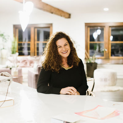 Susan Izzo Featured on World of Speakers podcast with Ryan Foland ...