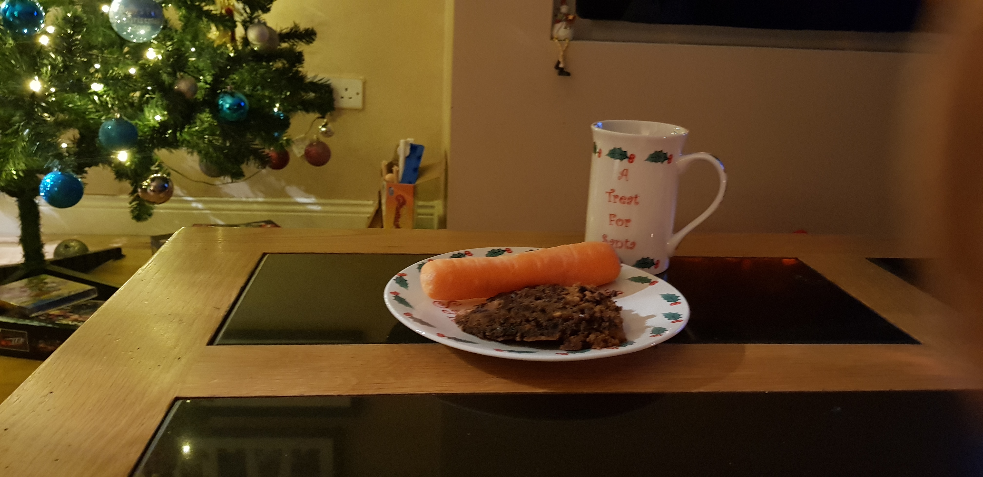 Christmas Eve 2019 Santa Snooper from emailSanta.com!