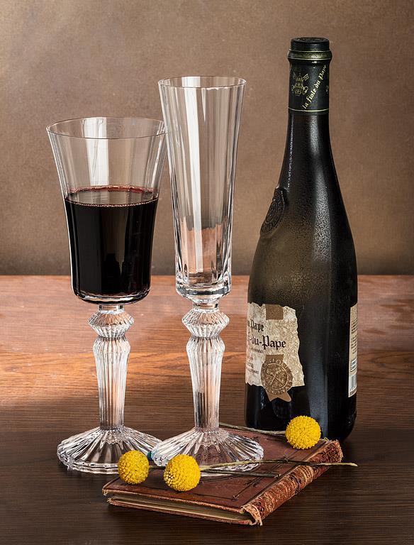 Flared Vertical Optic Wine Glass-9.5"H(12oz)